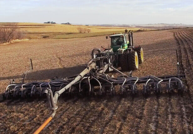 How To Make The Most Out Of Fall Manure Application | Puck